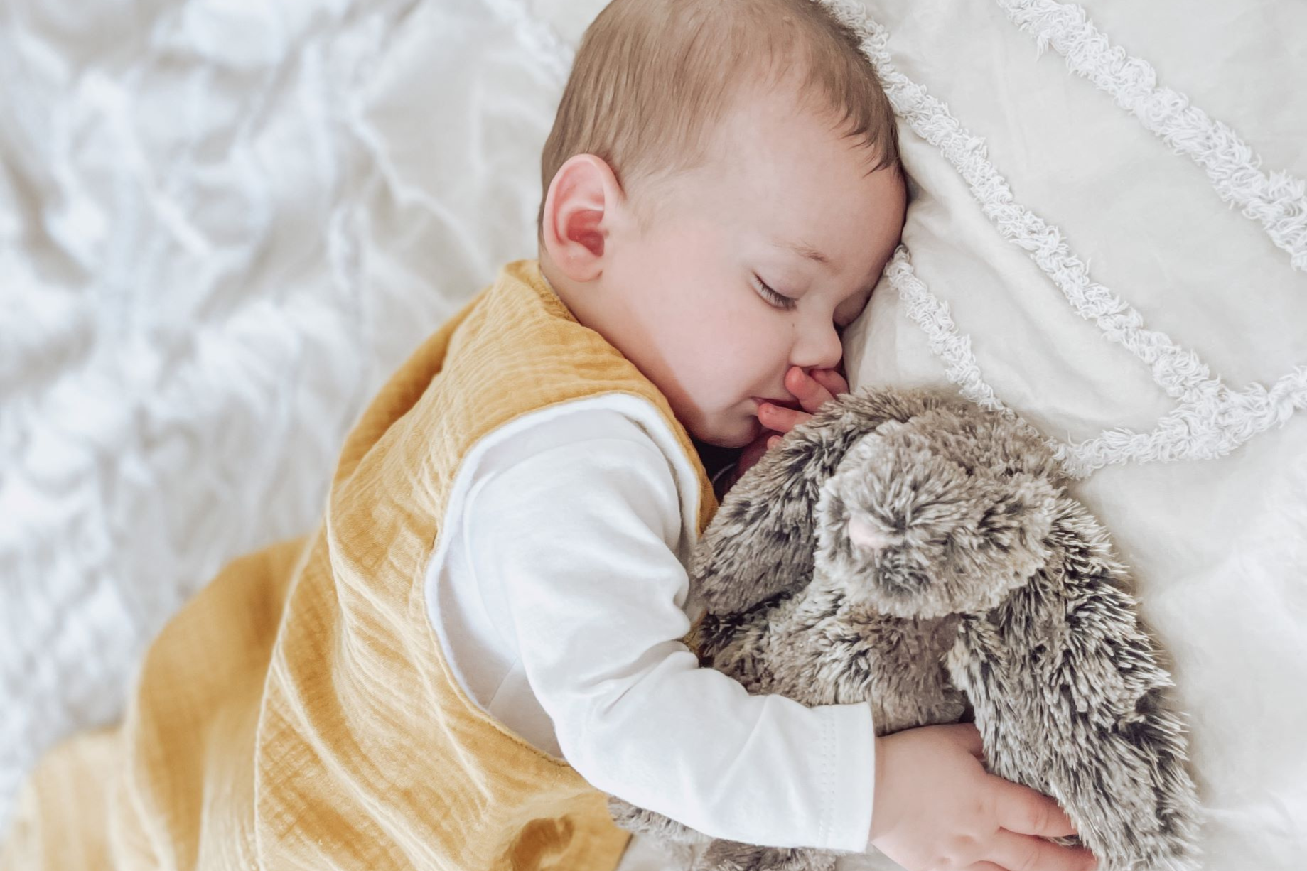 Top tips to get your baby to sleep better through the night – Billie+Bobbie